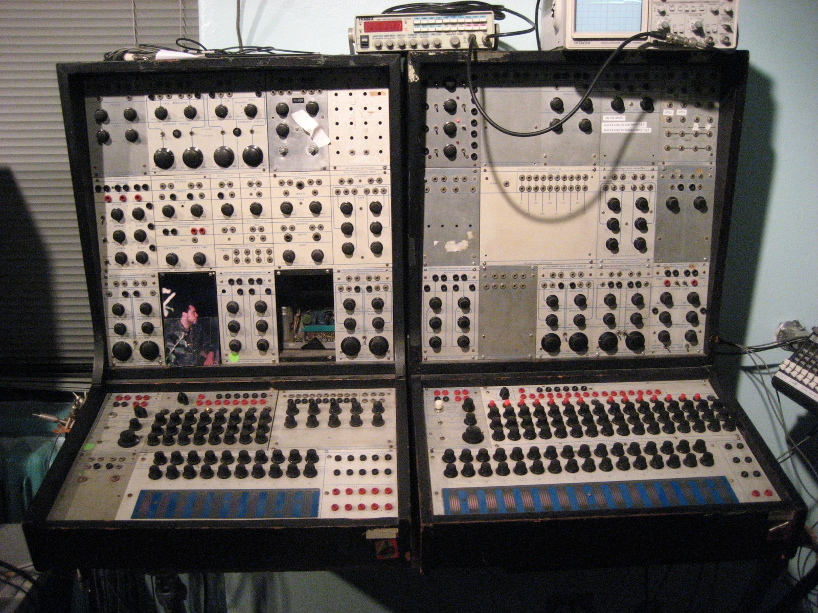 A Vintage Buchla Modular Synth Sent An Engineer On A LSD Trip