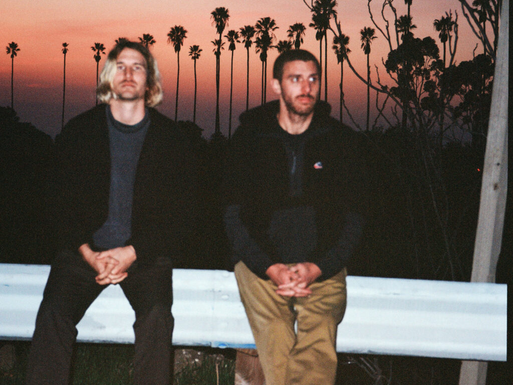 Premiere: Neil Frances - Falling For You