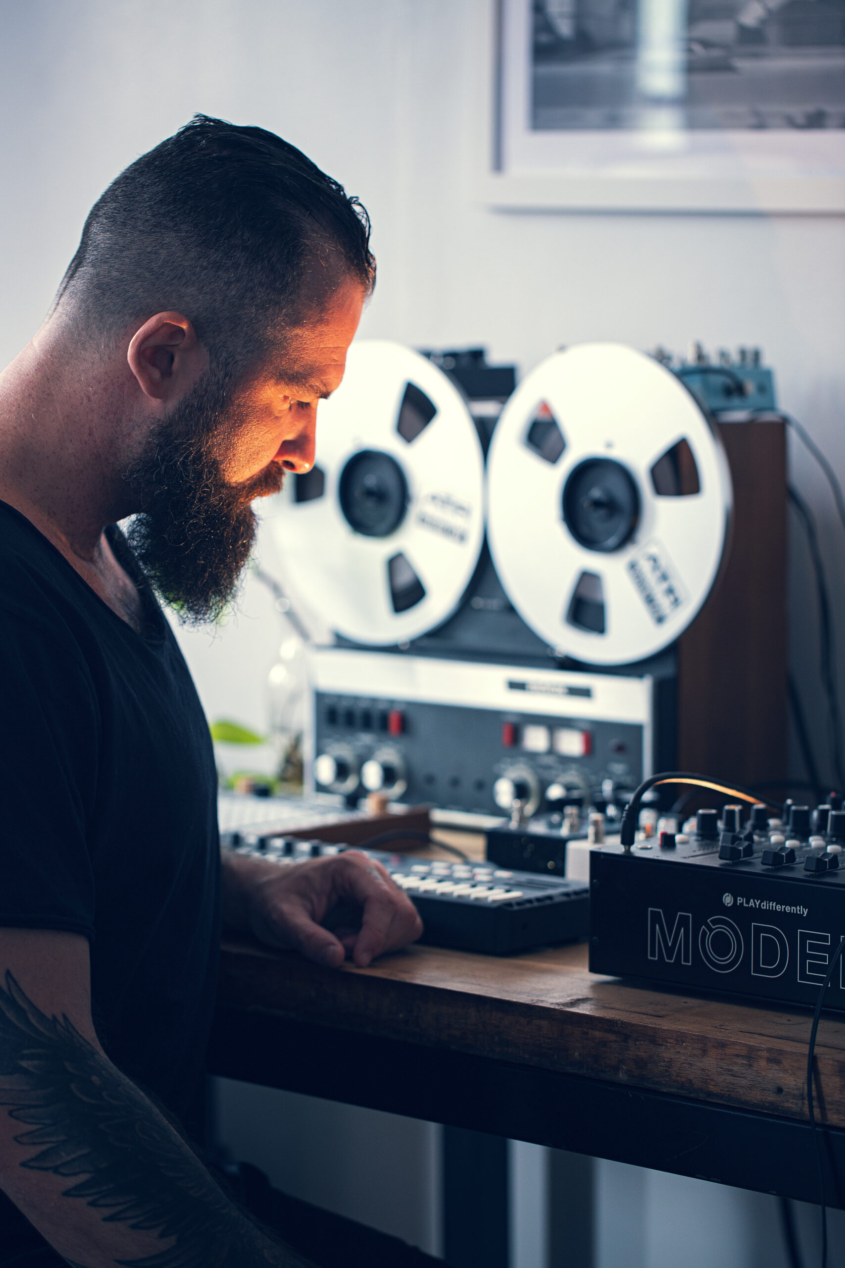 Lights Out Premiere: Oora - Schermo [Metamorph]