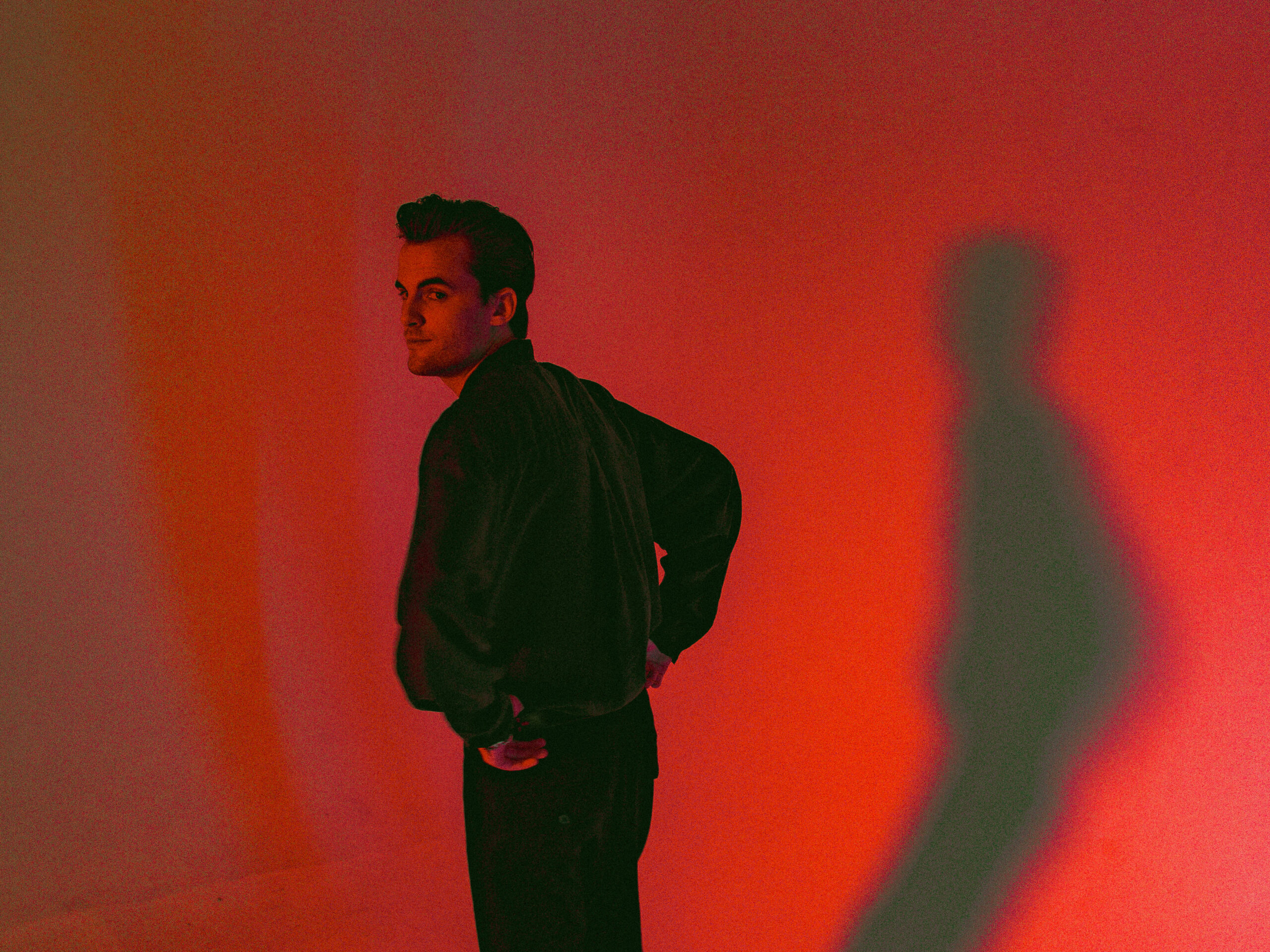 Devault Delivers Gritty Electro & Dark Synthwave On New EP 'Ruby Tape'