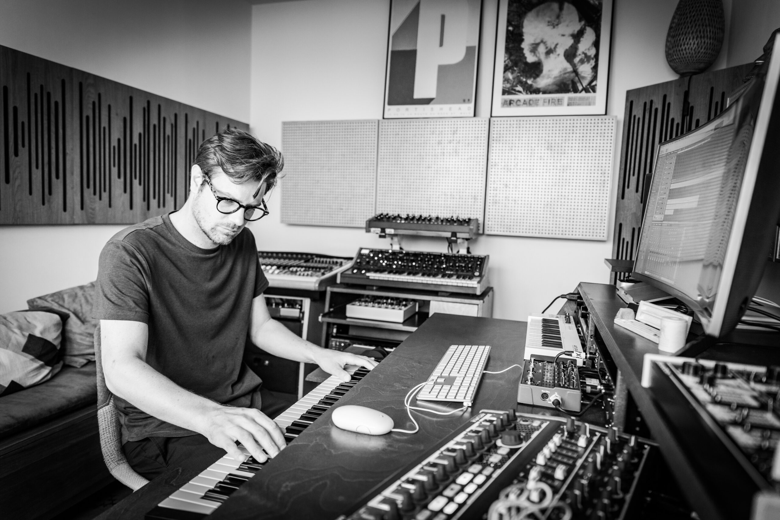 The Director's Cut Album Review: Sébastien Guérive - Omega Point