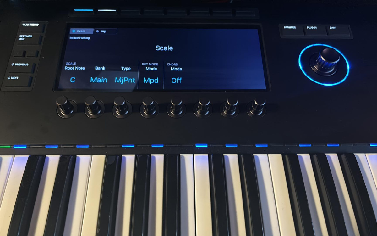 Kontrol S-Series MK3 MIDI Keyboard Review: Bridging the Gap Between ...