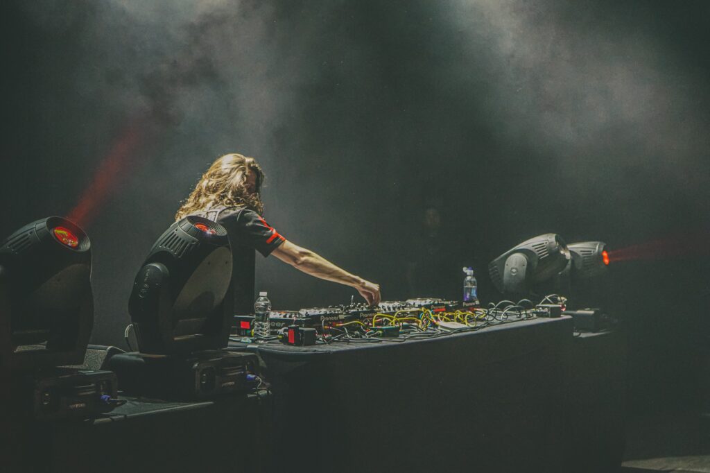 FREE DUBSTEP SAMPLE PACKS: 1k+ SOUNDS TO SPICE UP YOUR BASS MUSIC PRODUCTION