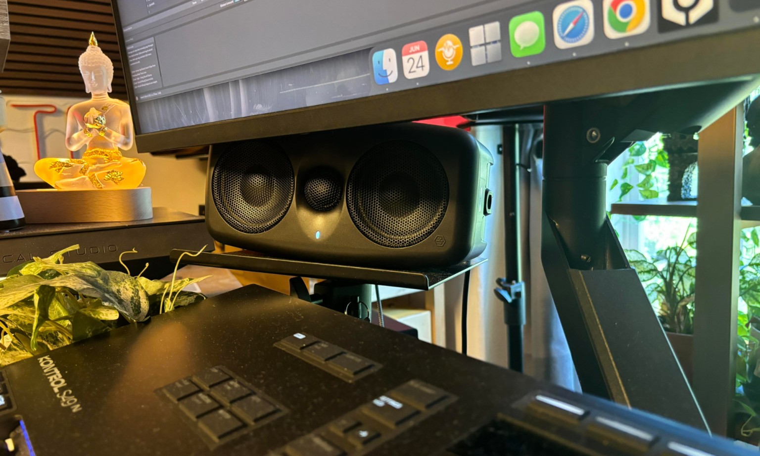 iLoud MTM MKII Review: 5 Ways IK Multimedia Brings Insane Sound To ...