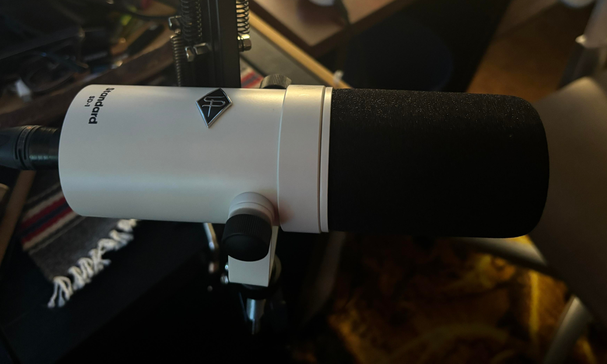 Universal Audio SD-1 Mic Review: One Amazing Dynamic Mic (That Might ...