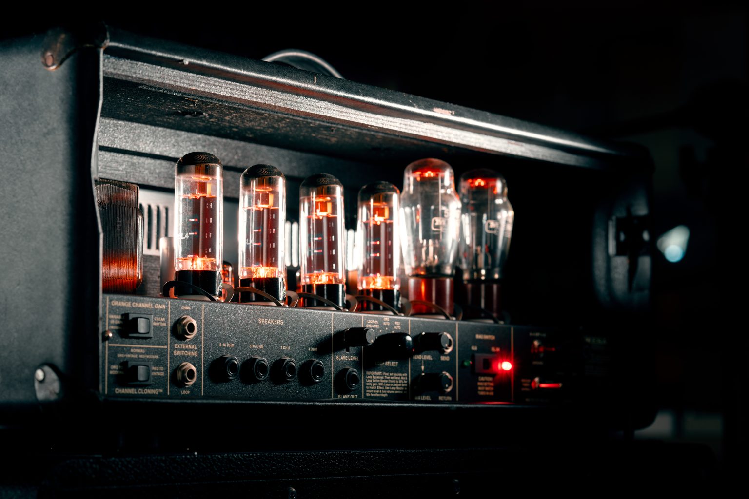 UA Drop UAFX Knuckles ‘92 Dual Rec Amplifier Pedal: Your Ticket to ...