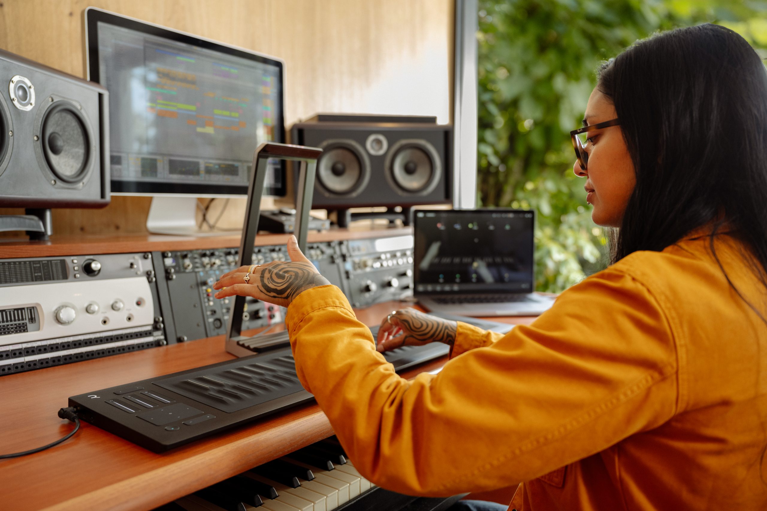 ROLI Takes Music Creation to the Next Level with the New Airwave: A ...