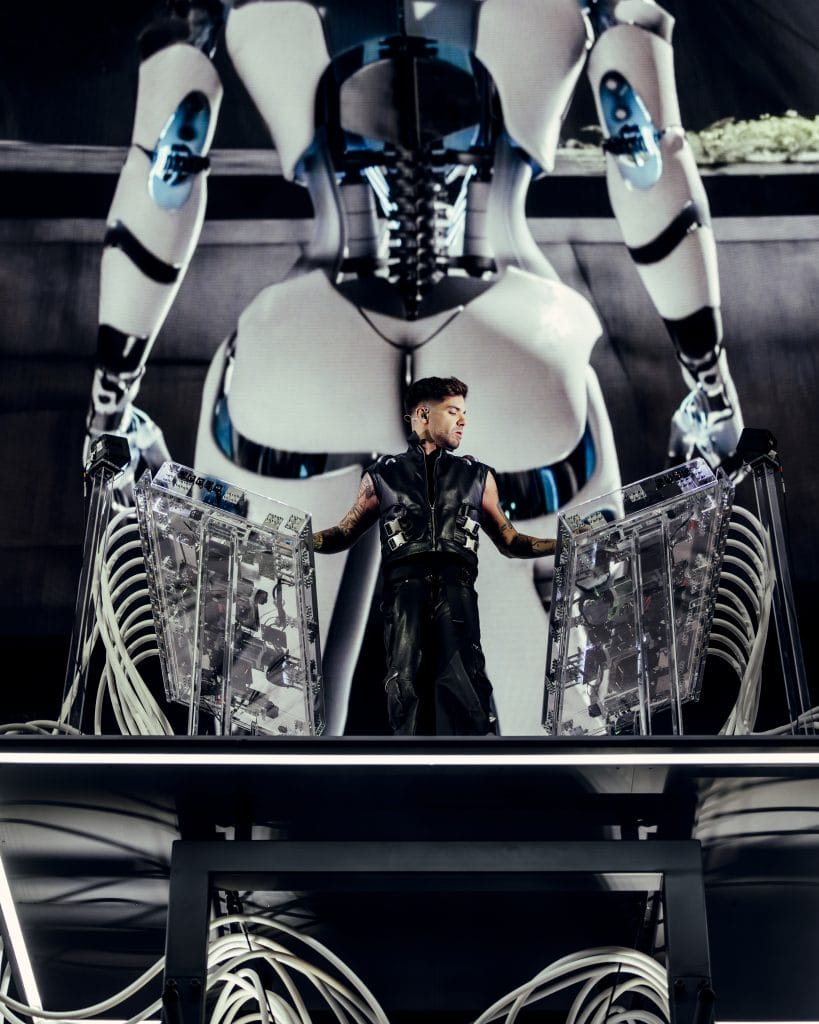 Anyma Closes Out His Sphere Residency: A Masterclass On Immersive ...