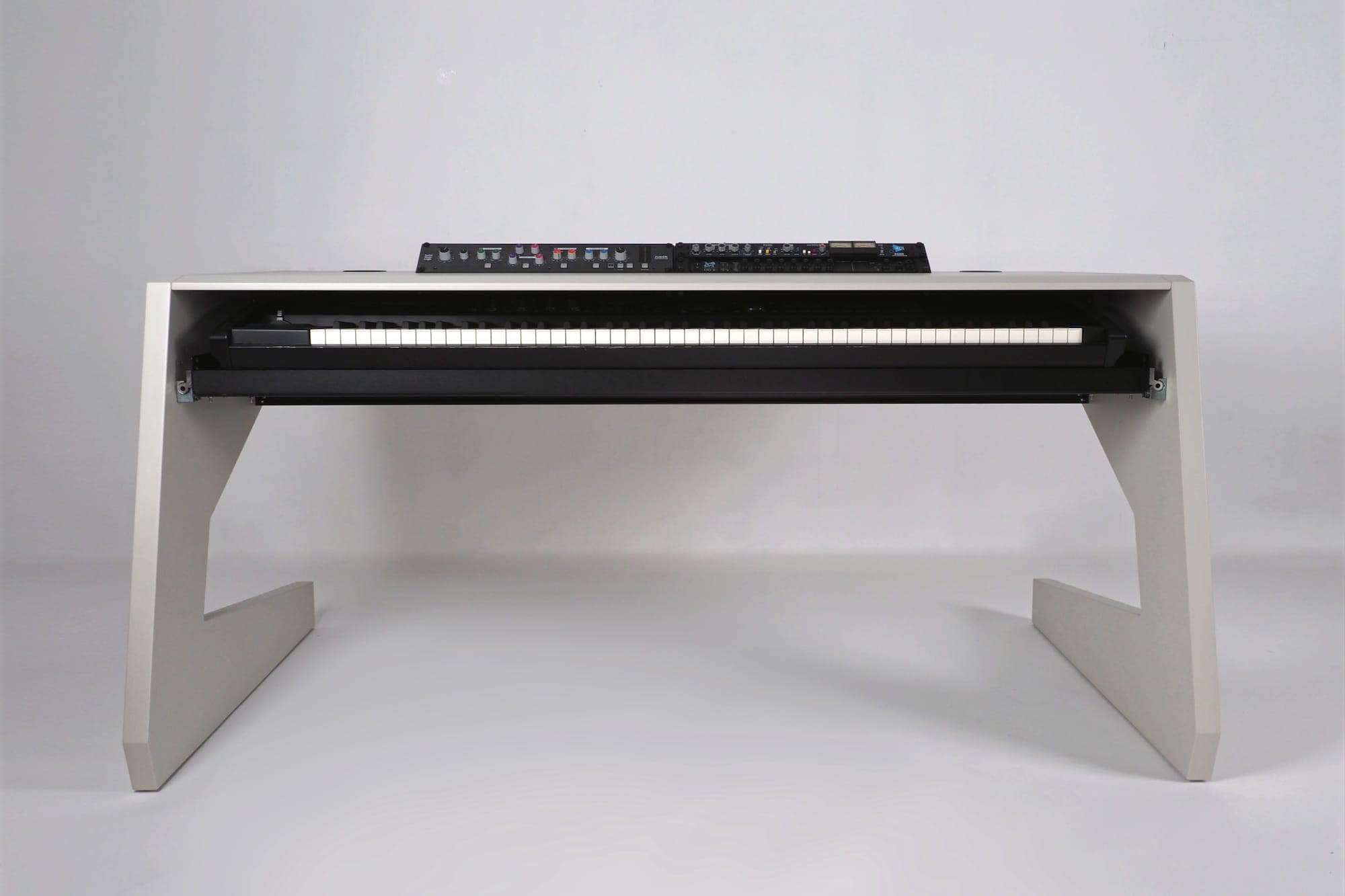 UNTERLASS Just Dropped the KEY88 TOPRACK and It’s Built Like a Tank - Magnetic Magazine