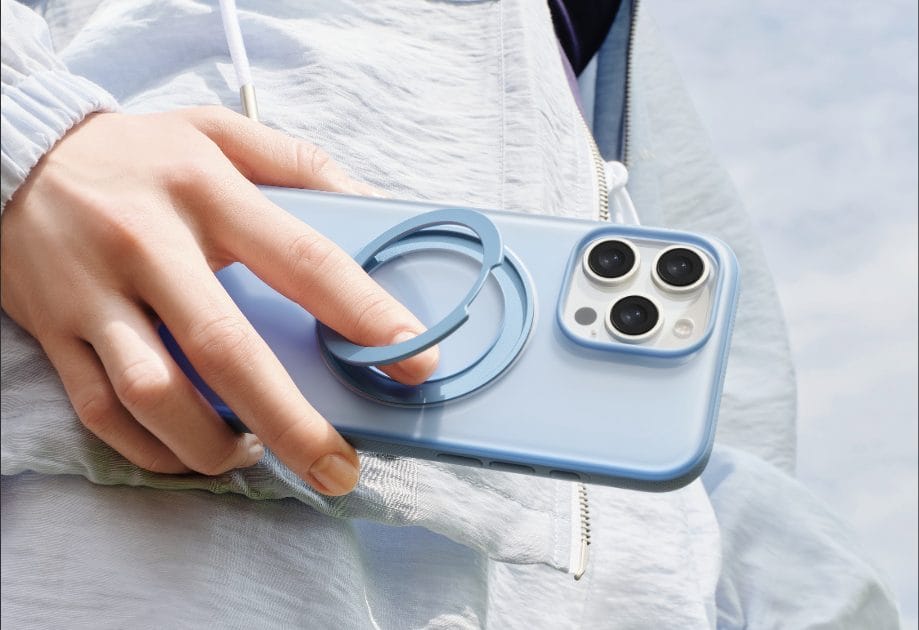 Ostand Fitness by TORRAS Is the Grip-Boosting Case You Didn’t Know You ...