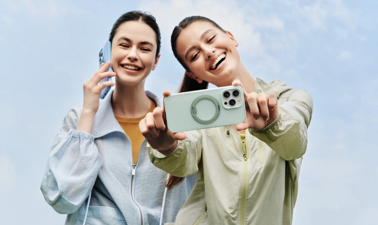 Ostand Fitness by TORRAS Is the Grip-Boosting Case You Didn’t Know You ...