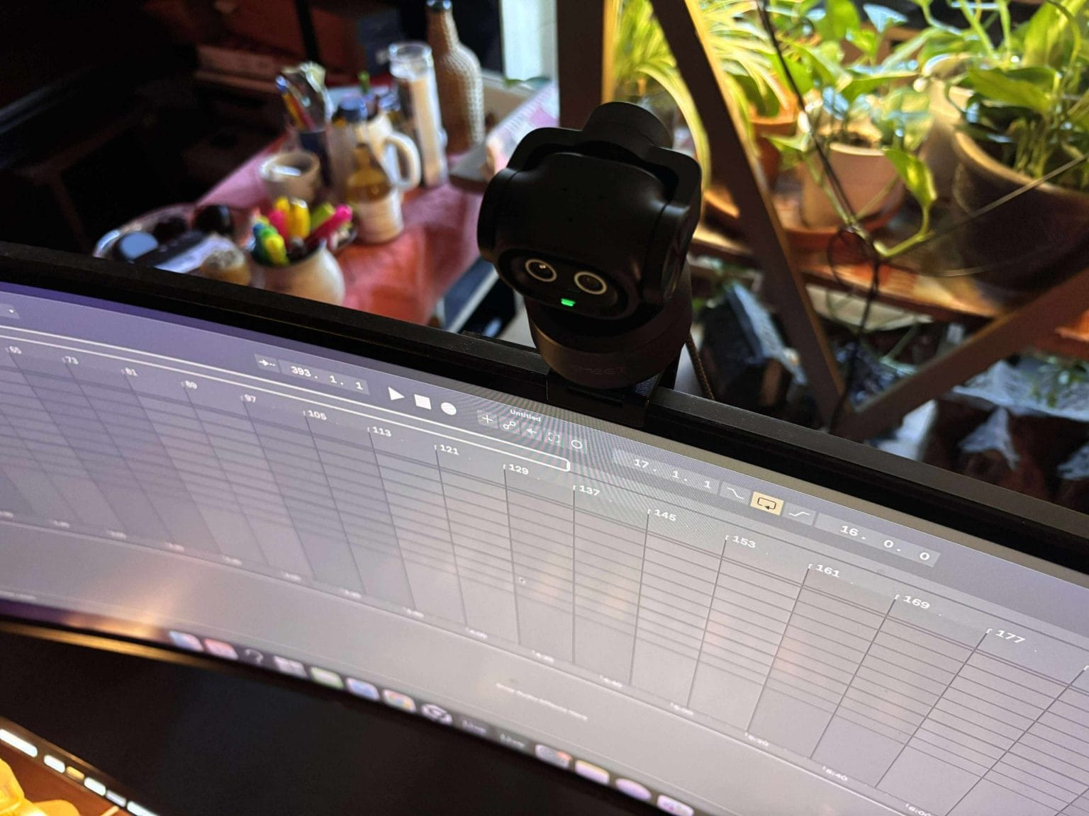 Better Than It Has Any Right to Be: My Week With the EMEET PIXY ...