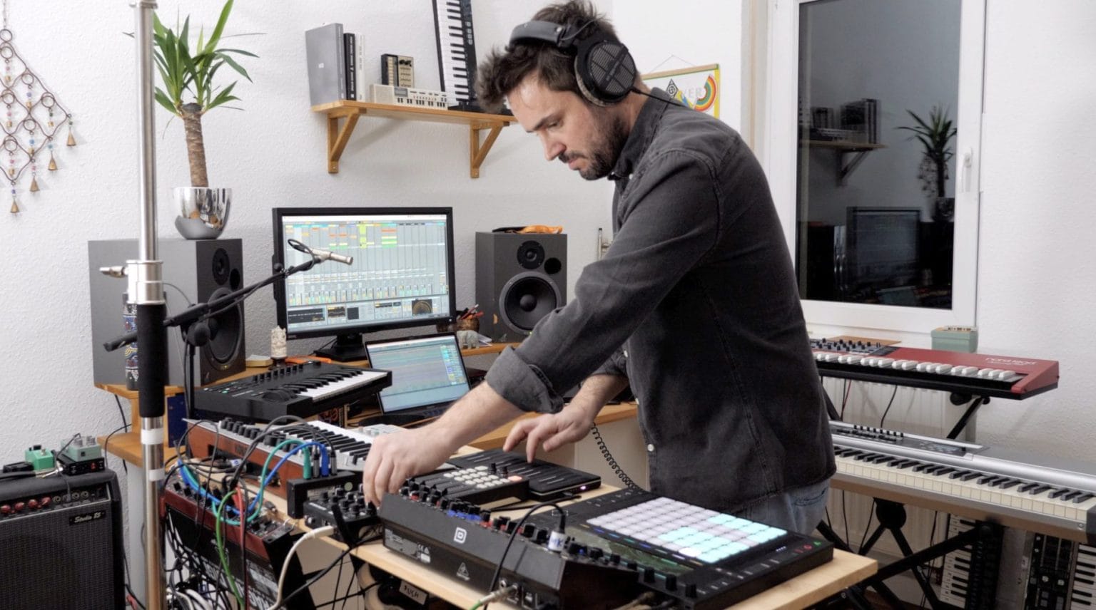 Mono sky reflects on process and presents the early premiere of ...