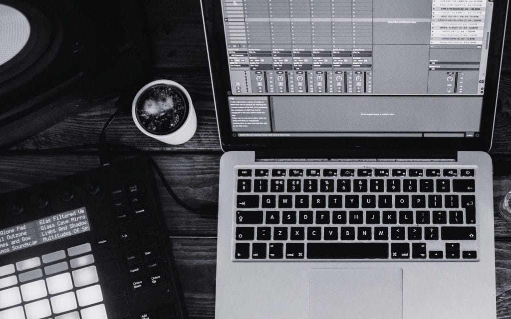 What Is a Hook in a Song: A Clear, Updated Guide for Modern Songwriters ...